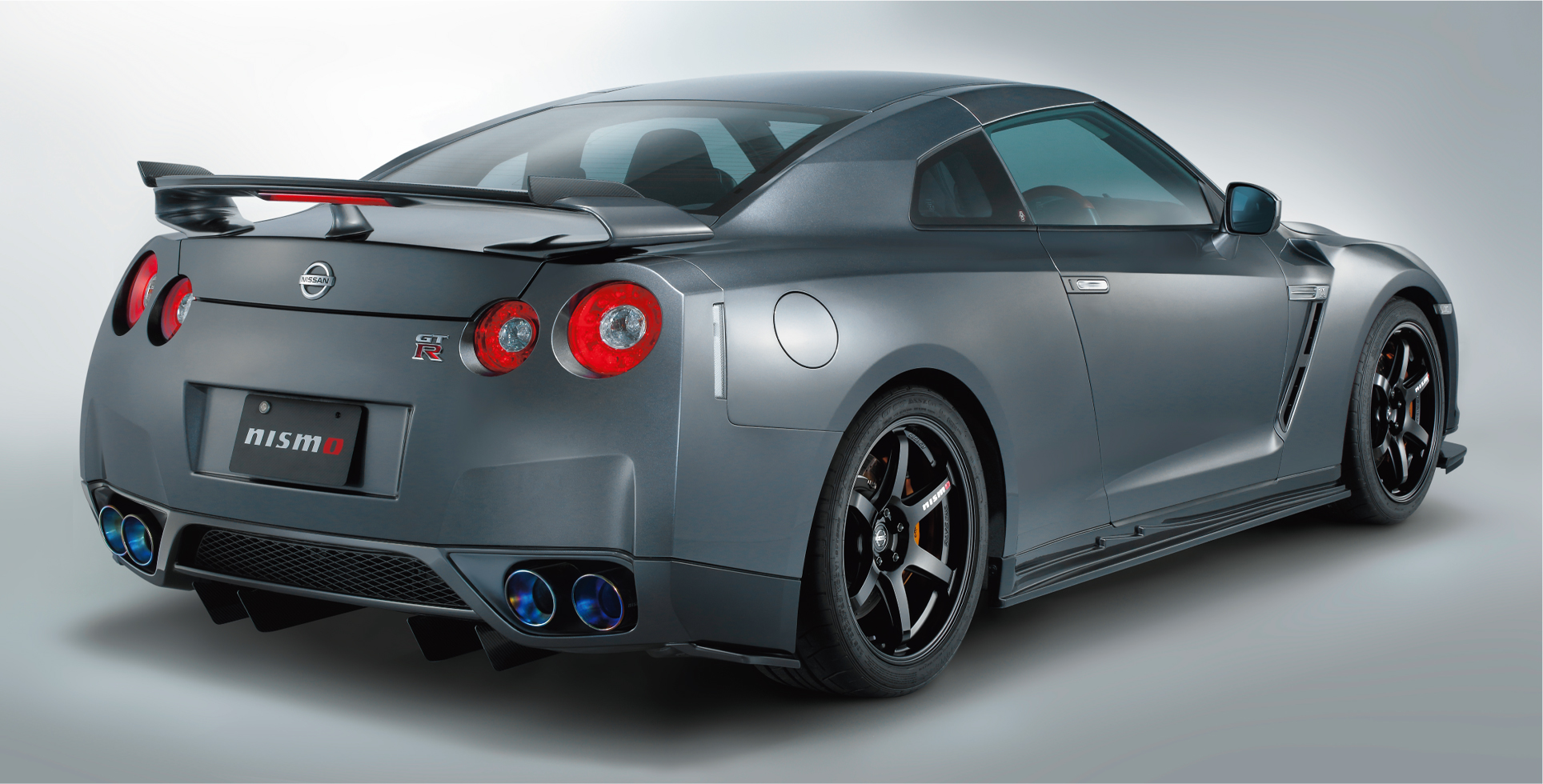 NISMO | NISMO PARTS CATALOGUE | Aero Parts [for NISSAN GT-R (R35)]/NISSAN GT-R (R35)用エアロパーツ